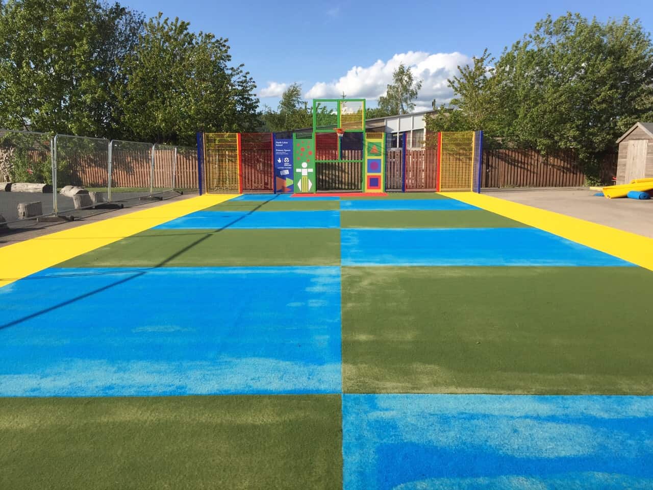 Half Rubber Sphere and 3/4 Wetpour Playground Spheres